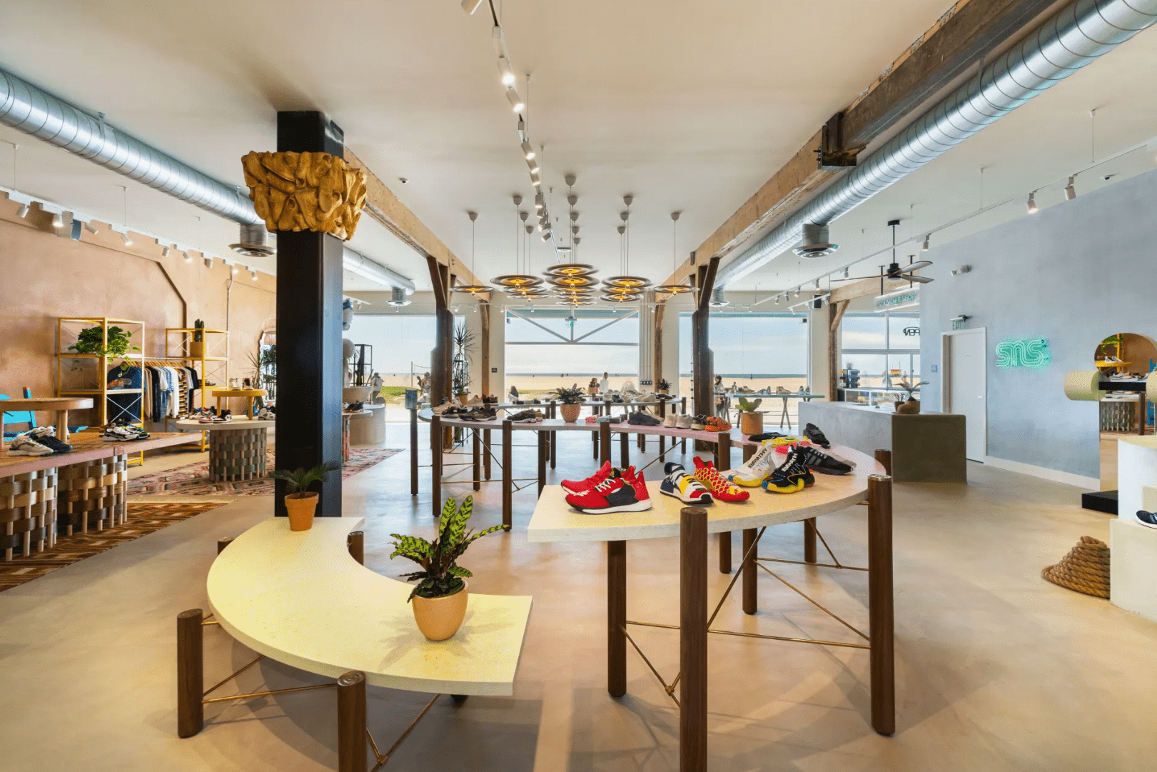 Sneakersnstuff – Ceder Capital